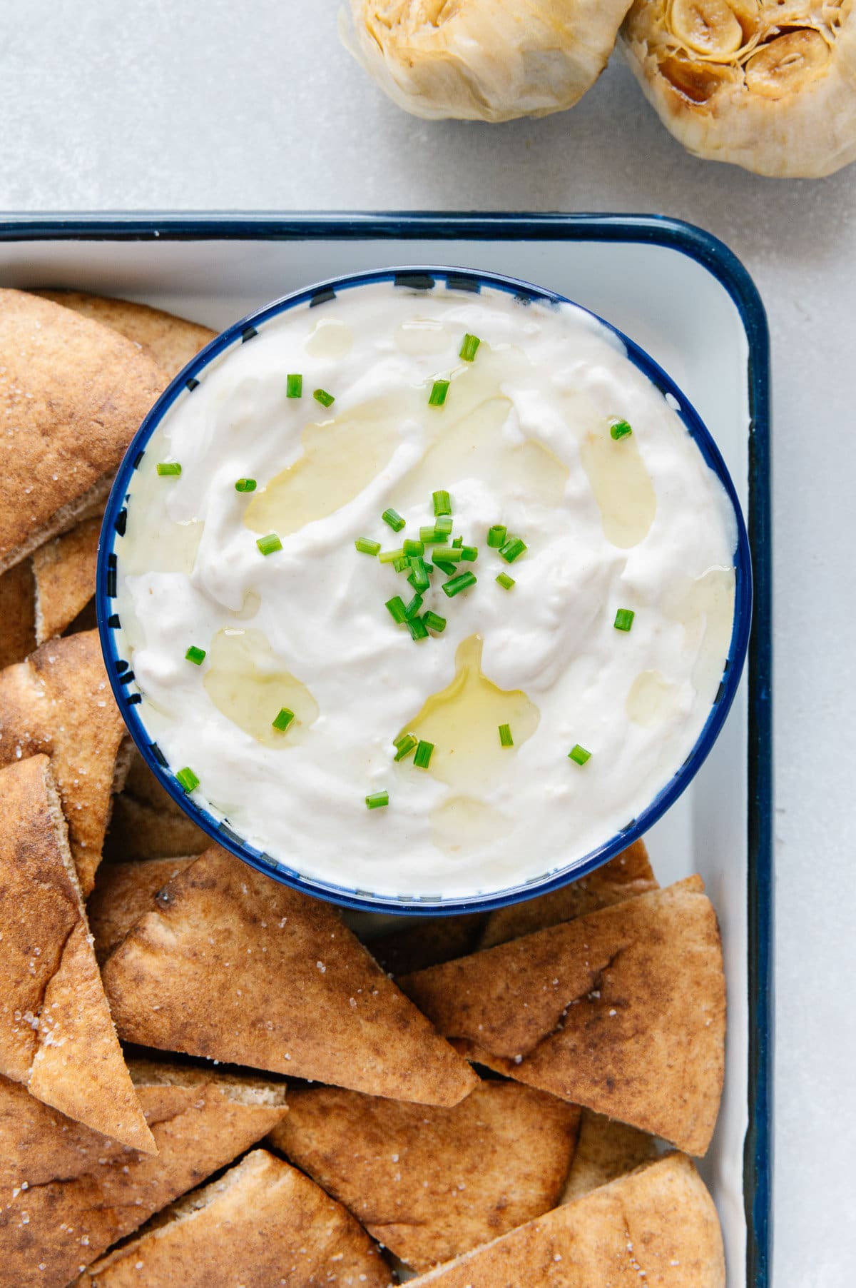 Creamy Roasted Garlic Dip (Vegan) - Eating by Elaine