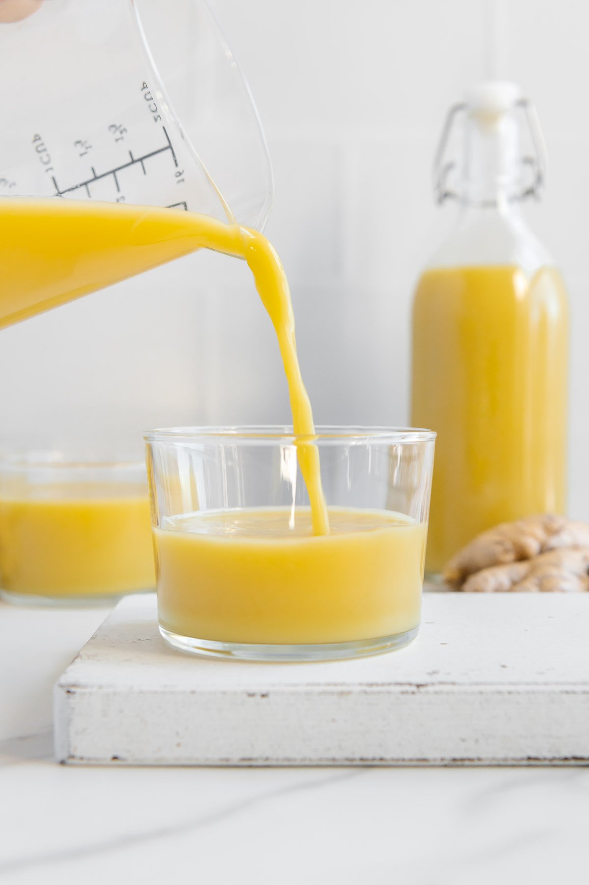 How to Make Ginger Juice (Blender or Juicer) - Eating by Elaine